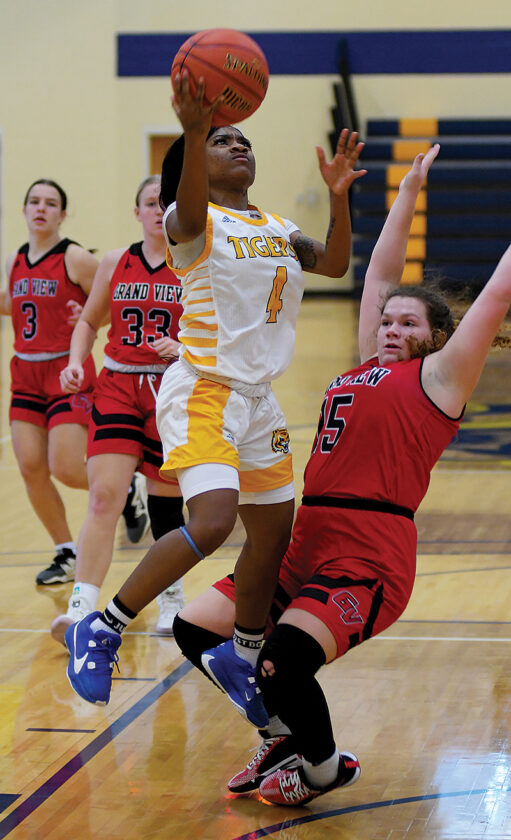 Vikings out of MCC’s reach | News, Sports, Jobs - Times Republican